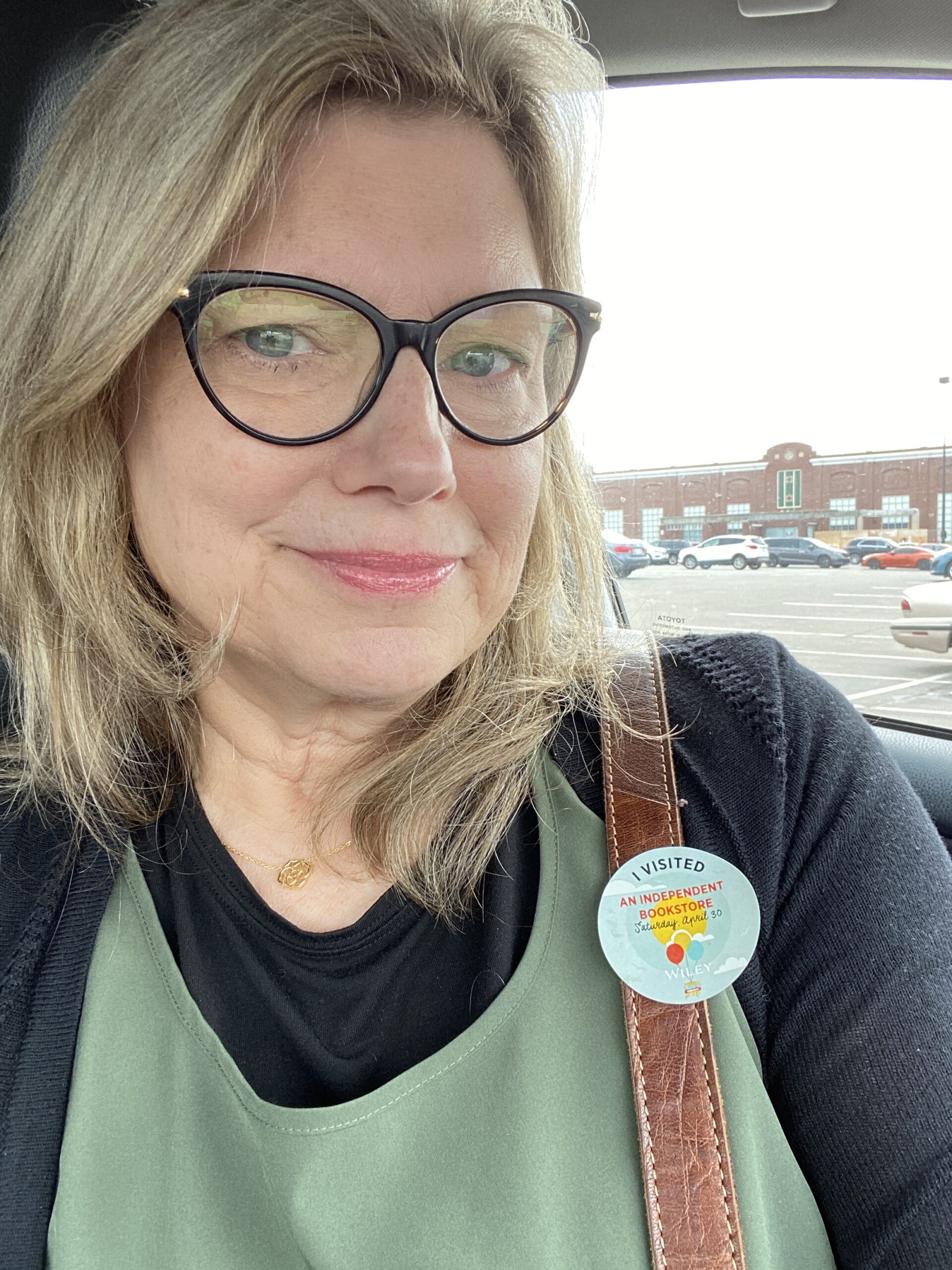 Hello, Laura here! - Laura Benedict